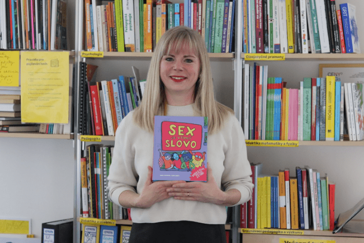 Vendula Bittner: Z Bruselu k učitelství i vydávání knih - Učitel naživo